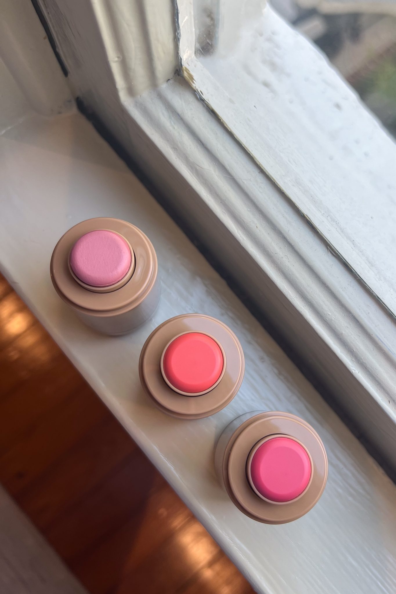 Rhode Pocket Blush Review. - The Stripe