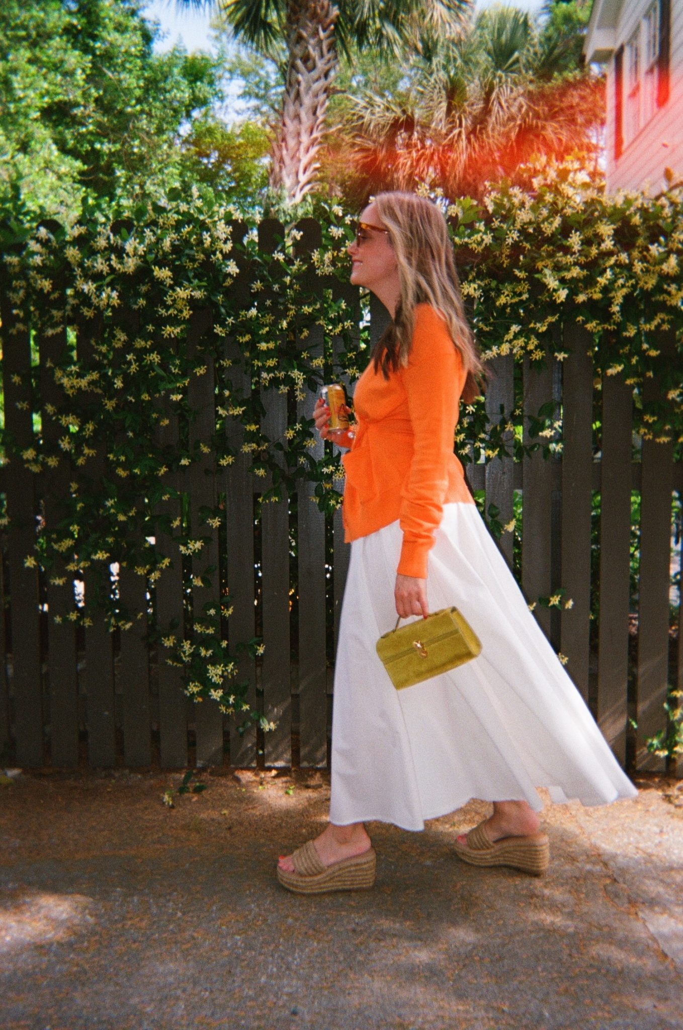 5 Outfits to Wear with Maxi Skirts: Flowy and Fabulous - The Stripe