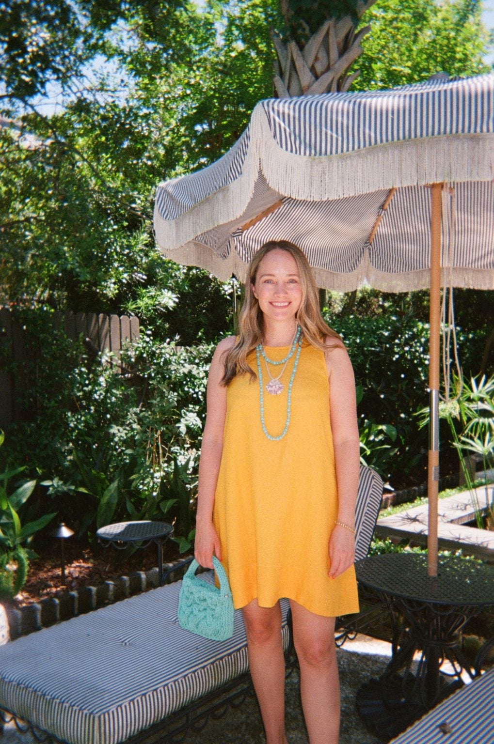 11 Yellow Outfit Ideas to Brighten Your Day - The Stripe